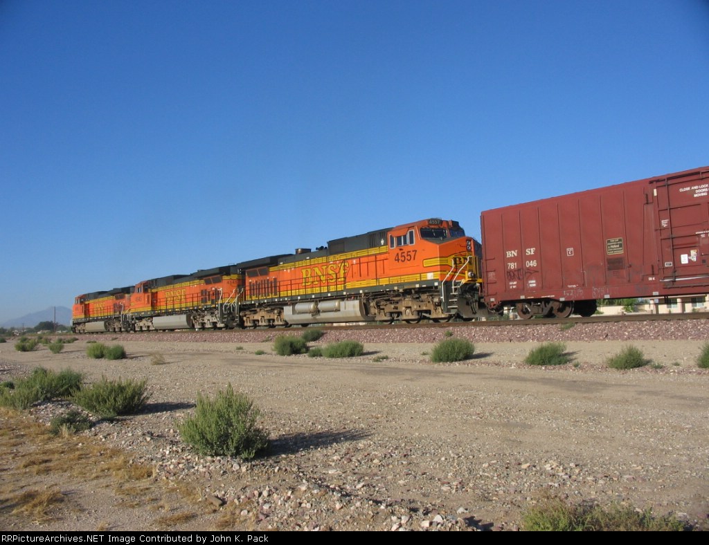 BNSF 4557